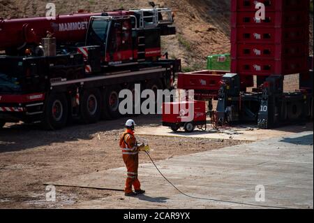 HS2 workers prepare to install a bridge into position over the M42 at ...