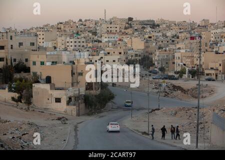 Sprawling neighborhood in the city of Zarqa, Jordan Stock Photo - Alamy