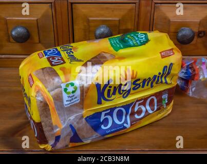 Kingsmill soft white sliced bread Stock Photo - Alamy