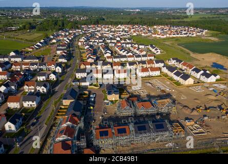 New housing development at Calderwood Village near East Calder, West ...