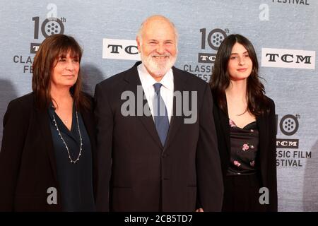 ALL IN THE FAMILY ROB REINER, SALLY STRUTHERS Stock Photo - Alamy
