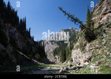 Scenes from Son Kol Lake in Kyrgyzstan's Naryn Oblast Stock Photo - Alamy