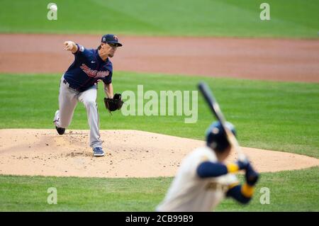 Minnesota Twins relief pitcher Tyler Duffey throws during the sixth ...
