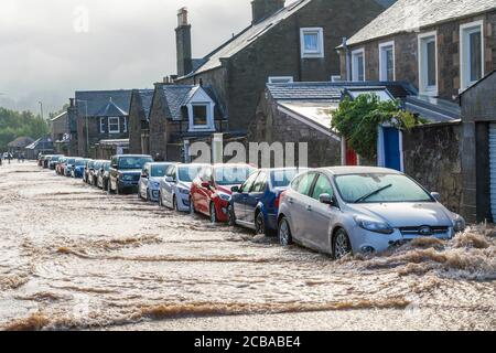 Following a 7 hour thunder storm throughout the night, residents of ...