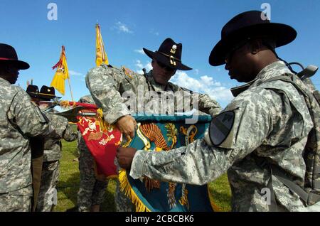 American soldiers in the 1st cavalry division prepare in Vietnam on ...