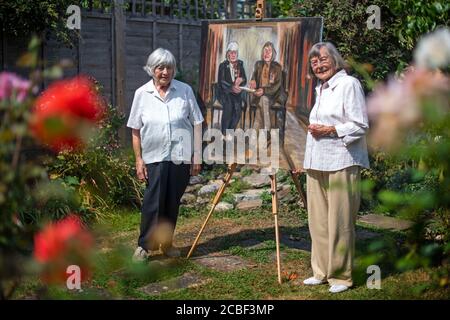 Patricia Davie and Jean Argles (L-R), the last living sisters to have ...