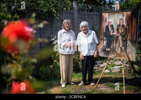 RETANSMITTED CORRECTING SURNAME AS THE TWO SISTERS PREFER TO USE THEIR ...