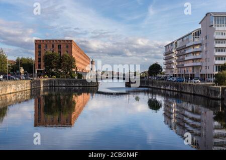 Wapping Quay warehouse, Liverpool, Merseyside, England, U.K Stock Photo ...