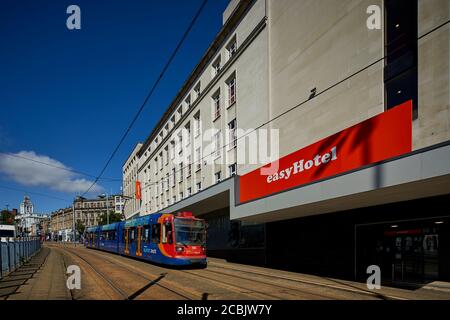 International super budget hotel Easy Hotel (easyHotel) Sheffield city ...