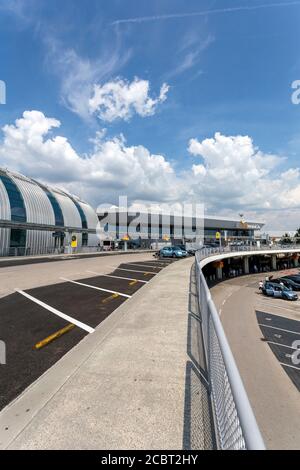 Budapest Airport terminal signs 2a and 2b Stock Photo - Alamy