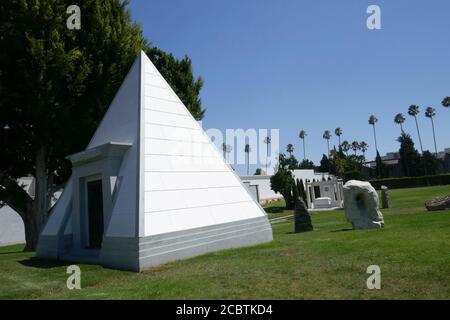 Pyramid crypt in cemetery Stock Photo - Alamy