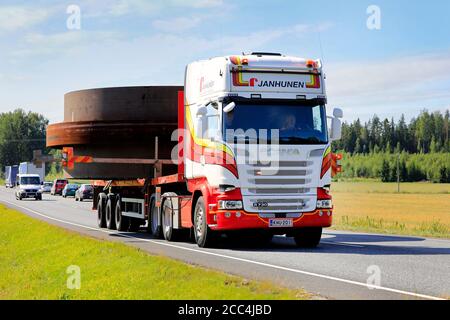 7,1 metres wide oversize load transport pulled by Scania semi trailer ...