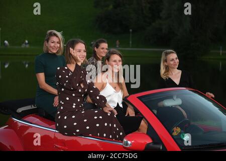 Teresa Rizos, Natalie Spinell, Josephine Ehlert, Genija Rykova, Felix ...