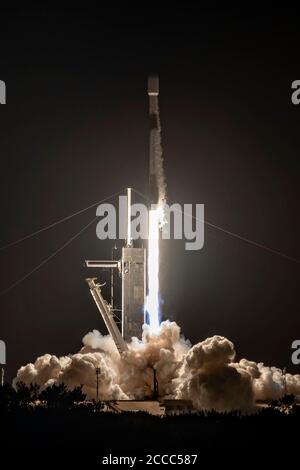 Cape Canaveral, Florida, USA. 7th Oct, 2024. A SpaceX Falcon 9 rocket ...