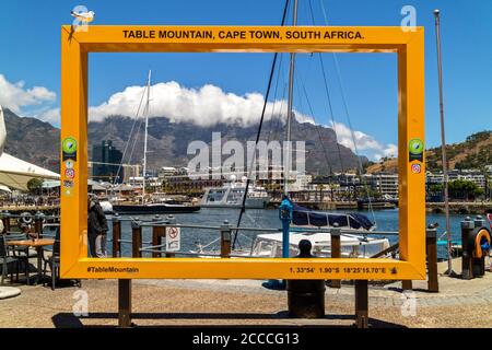 Tourist photo frame with Table Mountain, V&A Waterfront, Cape Town ...