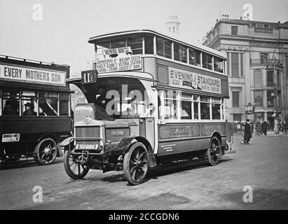 London General Omnibus Company route map May 1912 Cover Stock Photo - Alamy