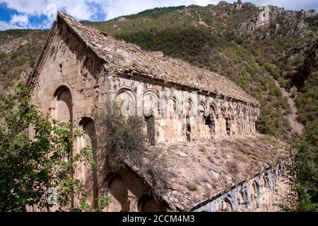 Old Church (Tekkale Kilisesi) in yusufeli Artvin turkey Stock Photo - Alamy