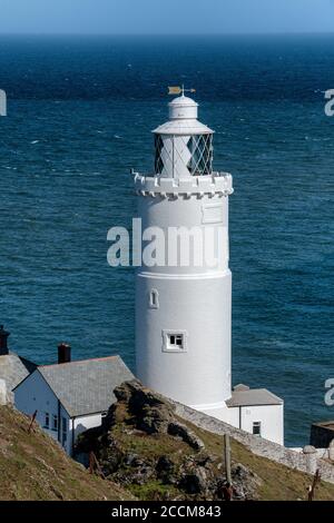The Start Point peninsula and Start Point Lighthouse in South Devon ...