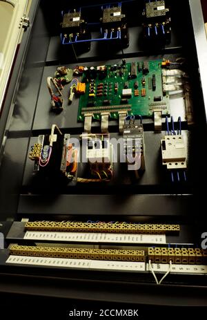 Control units for fully electronic modern elevators. Electronic system ...