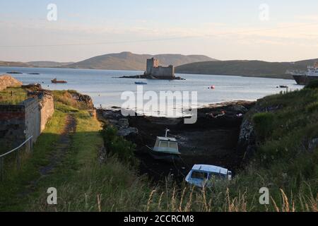 Castle bay. The Hebridean Way. Outer Hebrides. Highlands. Scotland. UK ...