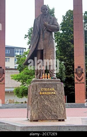 monument of national Ukrainian hero S. Bandera and great trident in ...