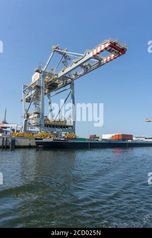 RWG Container Terminal, inland vessel, freighter, brings containers to ...