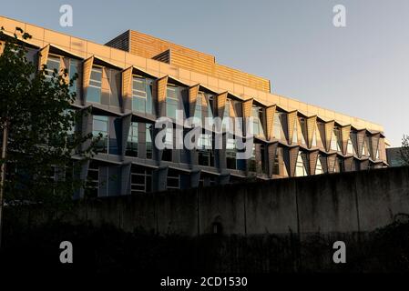 Network Rail HQ, The Quadrant, in Milton Keynes Stock Photo - Alamy