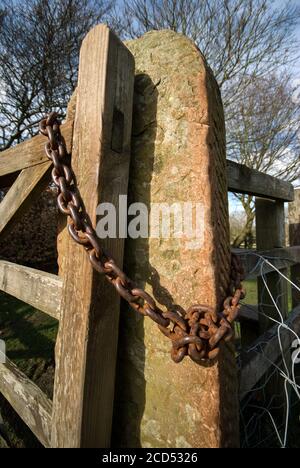 Chained Farm Gate Stock Photo - Alamy