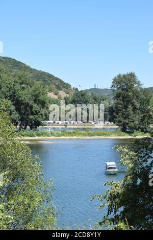 Germany, Rhineland-Palatinate, Rhens am Rhein, Rhine facilities, half ...