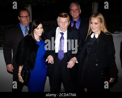 Sumner Redstone and girlfriend Sydney Holland attend the Museum of ...
