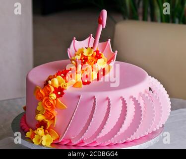 Concept of Happy Birthday, Happy Birthday cake, isolated on white ...