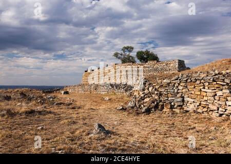 Naletale, or Nalatale ruins, 17th century, residence of the Torwa king ...