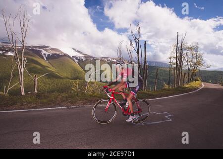 Giro d'Italia Stage 9 Montenero Di Bisaccia to Blockhaus, Italy. 14th ...