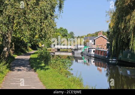 Leeds Liverpool Canal, Maghull, England Stock Photo - Alamy