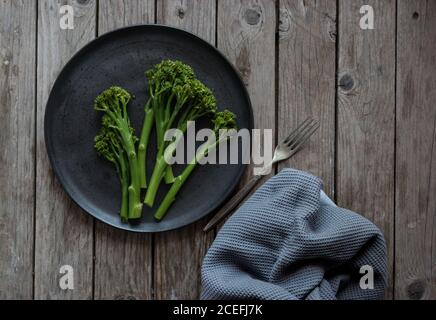 Broccoli. Fresh broccoli on plate Stock Photo - Alamy