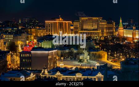 A picture of Moscow at night, focused on the Kremlin area Stock Photo ...