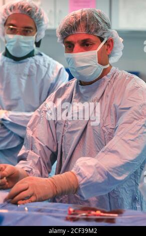 MARYLAND, USA, 1995 - Dr. Fayaz Shawl, right, during Rotablator (PTCRA ...