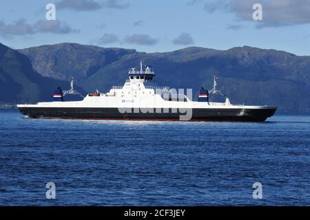 Ferry; Ferje; Norge; Noreg; Norway; halhjem sandvikvag; Ro-Ro ...