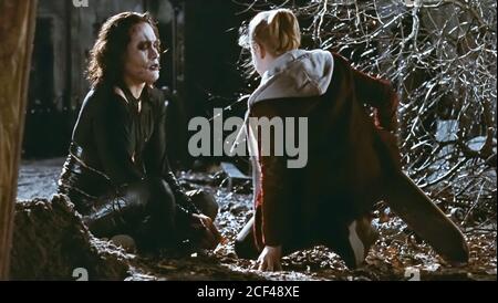 USA. Brandon Lee and Rochelle Davis in a scene from the ©Miramax film ...