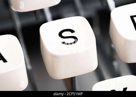 Close up shot of plastic push pins Stock Photo - Alamy
