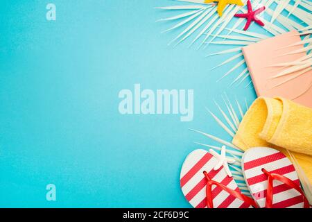 Art flip flops and starfish on a tropical beach Stock Photo - Alamy