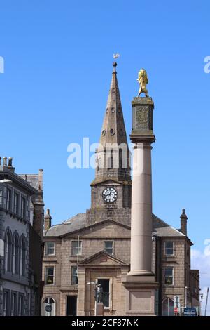 Monuments in Broad Street, Peterhead Stock Photo - Alamy