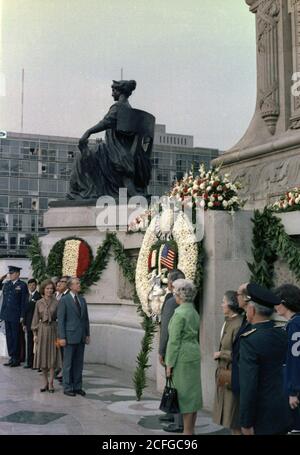 President Jimmy Carter at wreath-laying ceremony at unknown soldier’s ...