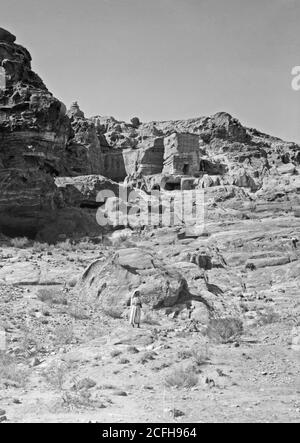 Petra (Wadi Musa). Serpent monument and block tomb. Southern graves. En ...