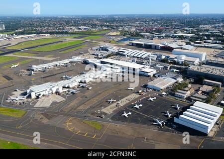 Planes at Terminal 2, Sydney Airport Australia Stock Photo - Alamy
