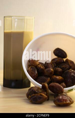 Hushaf - date milk, traditional ramadan dish, cooking, ingredients ...