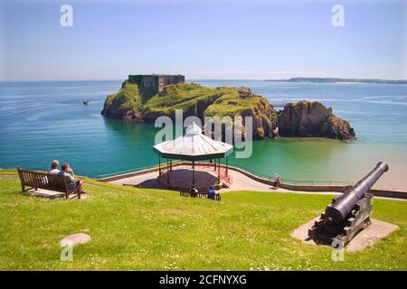 St Catherine's Island North Beach, Tenby Castle Beach, Pembrokeshire ...
