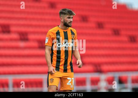 Brandon Fleming #21 of Hull City warms up during the Sky Bet ...