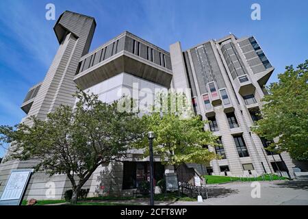 Robarts Library at the University of Toronto. Toronto, Canada Stock ...