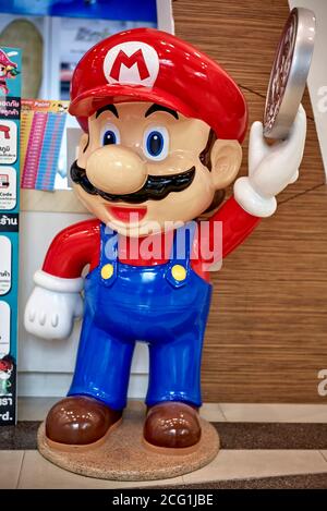 Super Mario video game character Stock Photo - Alamy